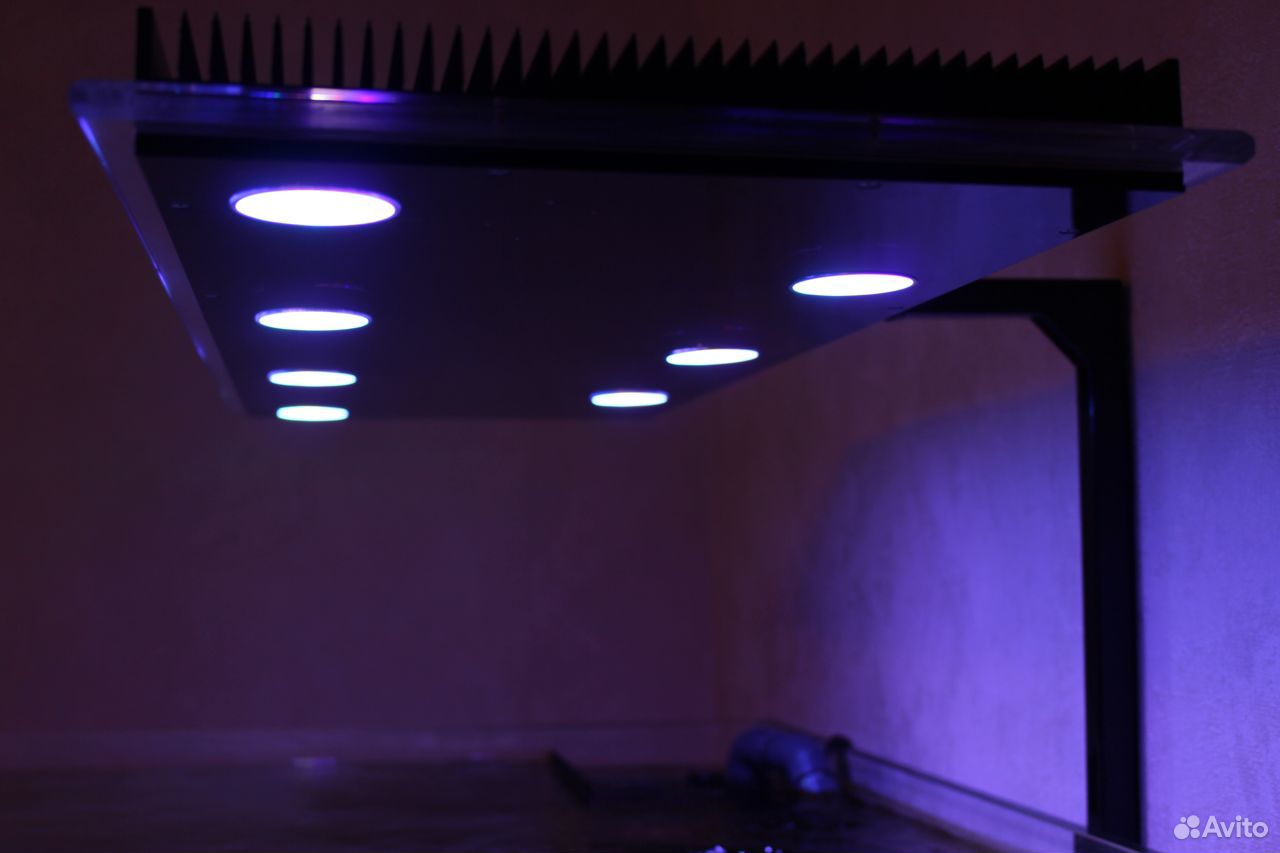 Светильник для морского аквариума